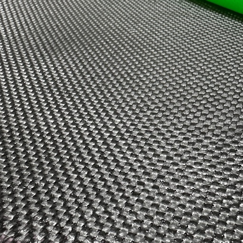 CARBON PREPREG / 200GSM / PW / 3K / T300 / 1250MM – ALPHA COMPOSITION